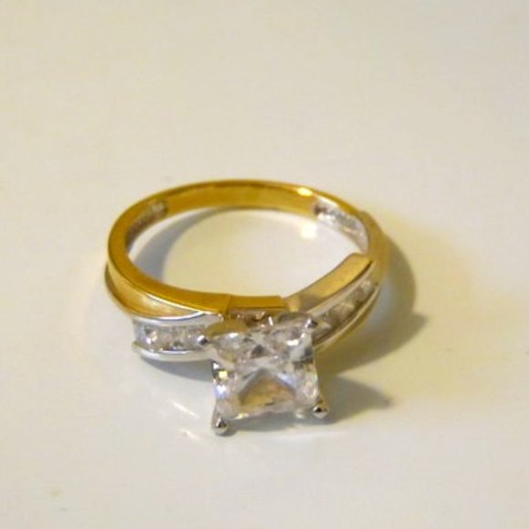 Victoria Wieck | Jewelry | Rare Victoria Wieck 4 Carat Yellow Gold ...